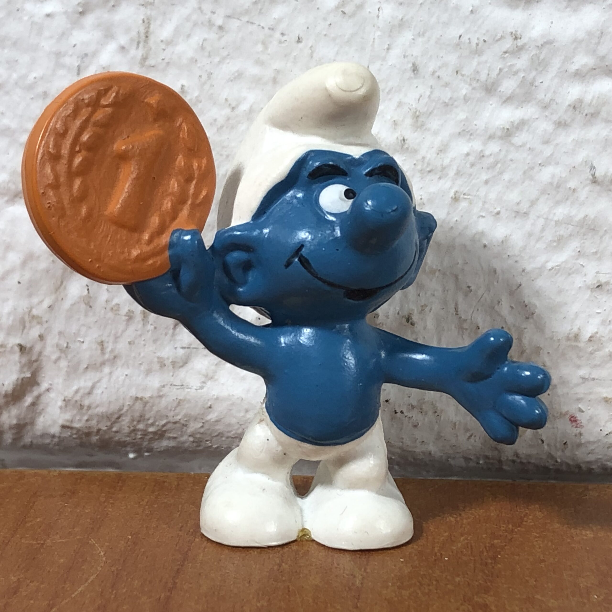 Vintage Money Smurf Figurine (Made in Hong Kong) - AuctionGiant