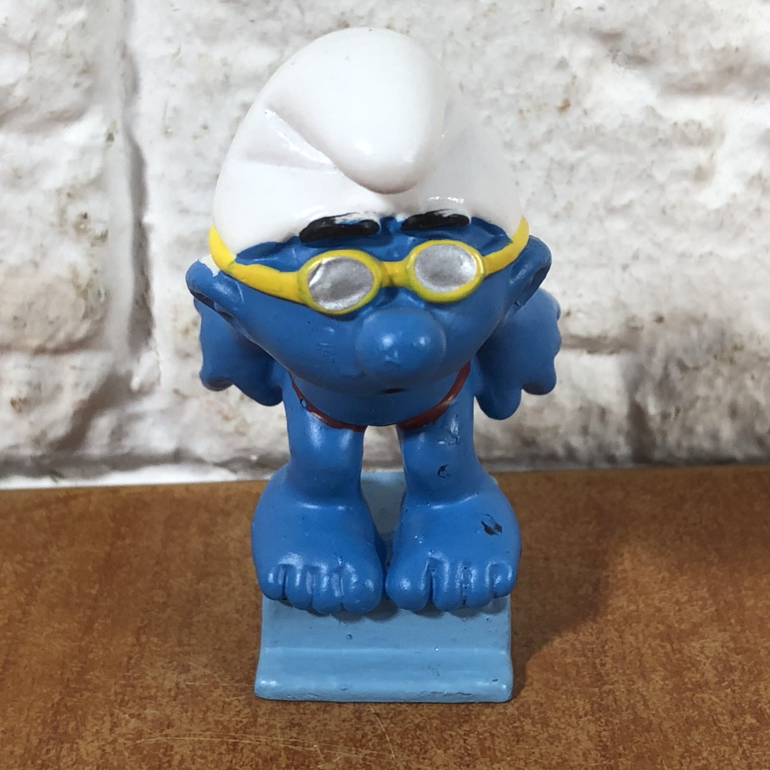 Vintage Diving Smurf Figurine (Made in Germany) - AuctionGiant