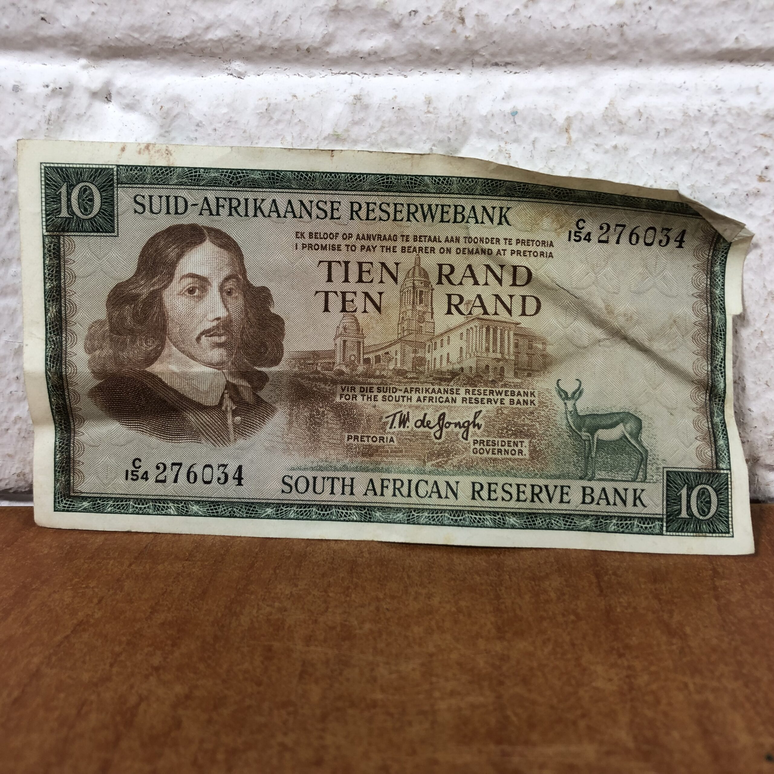 Vintage South African R10 Bank Notes - AuctionGiant
