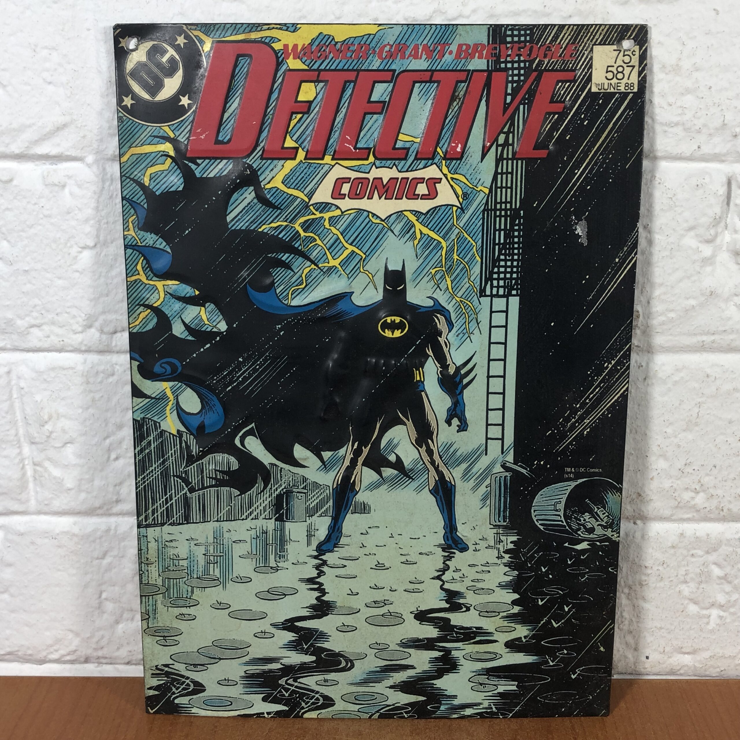 Embossed DC Detective Comics Batman Sign - AuctionGiant