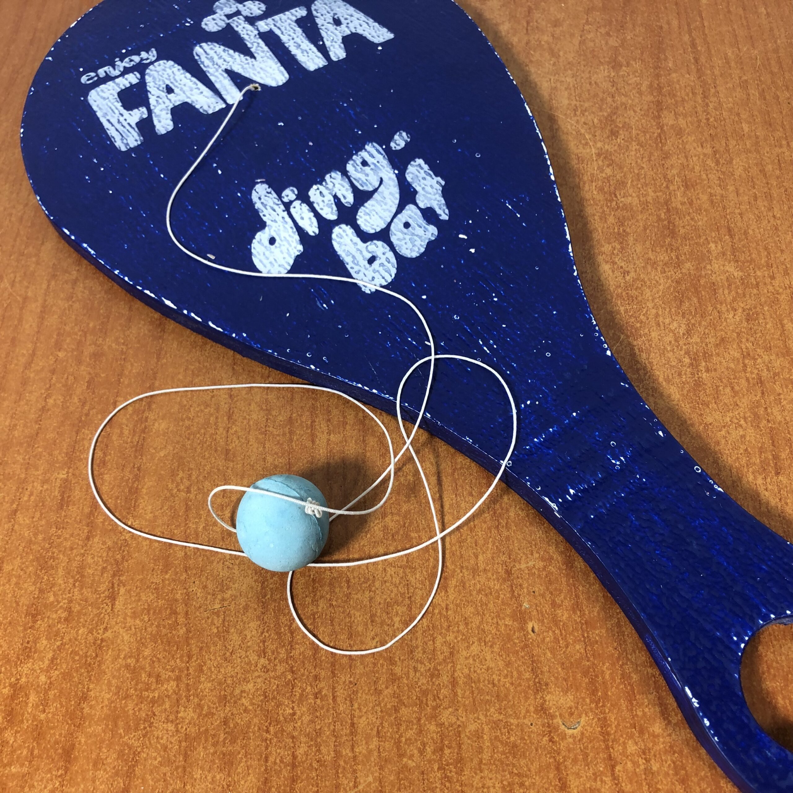 Lot 94: Vintage Coca Cola Ding-Bats - AuctionGiant