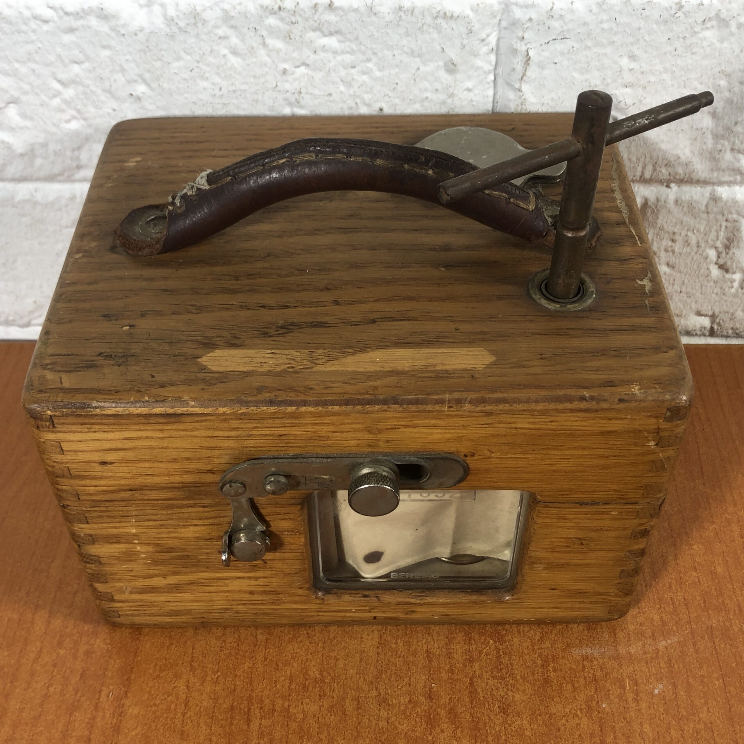 Vintage Benzing Pigeon Racing Clock - AuctionGiant