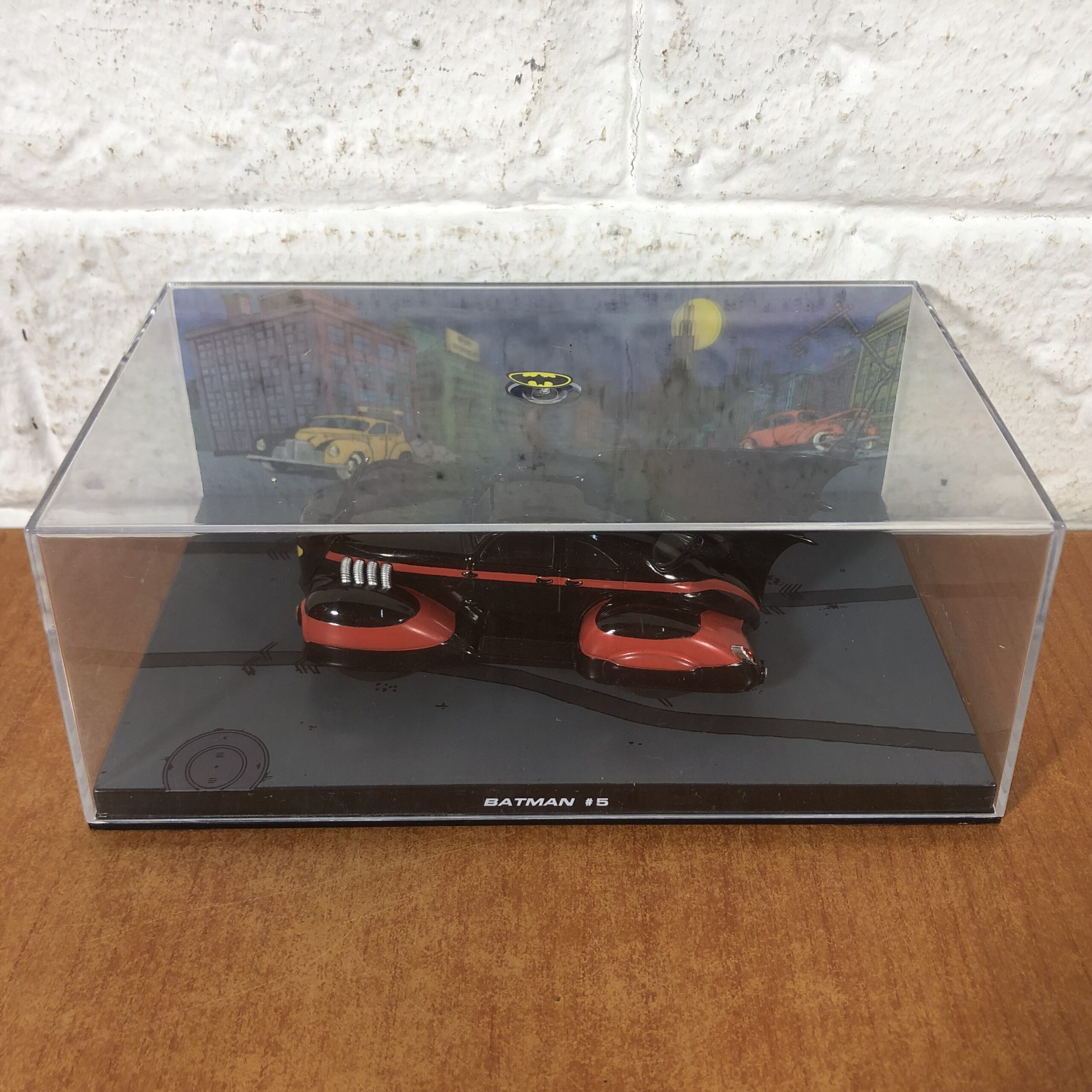 Batman Automobilia ~ Batman #5 - AuctionGiant