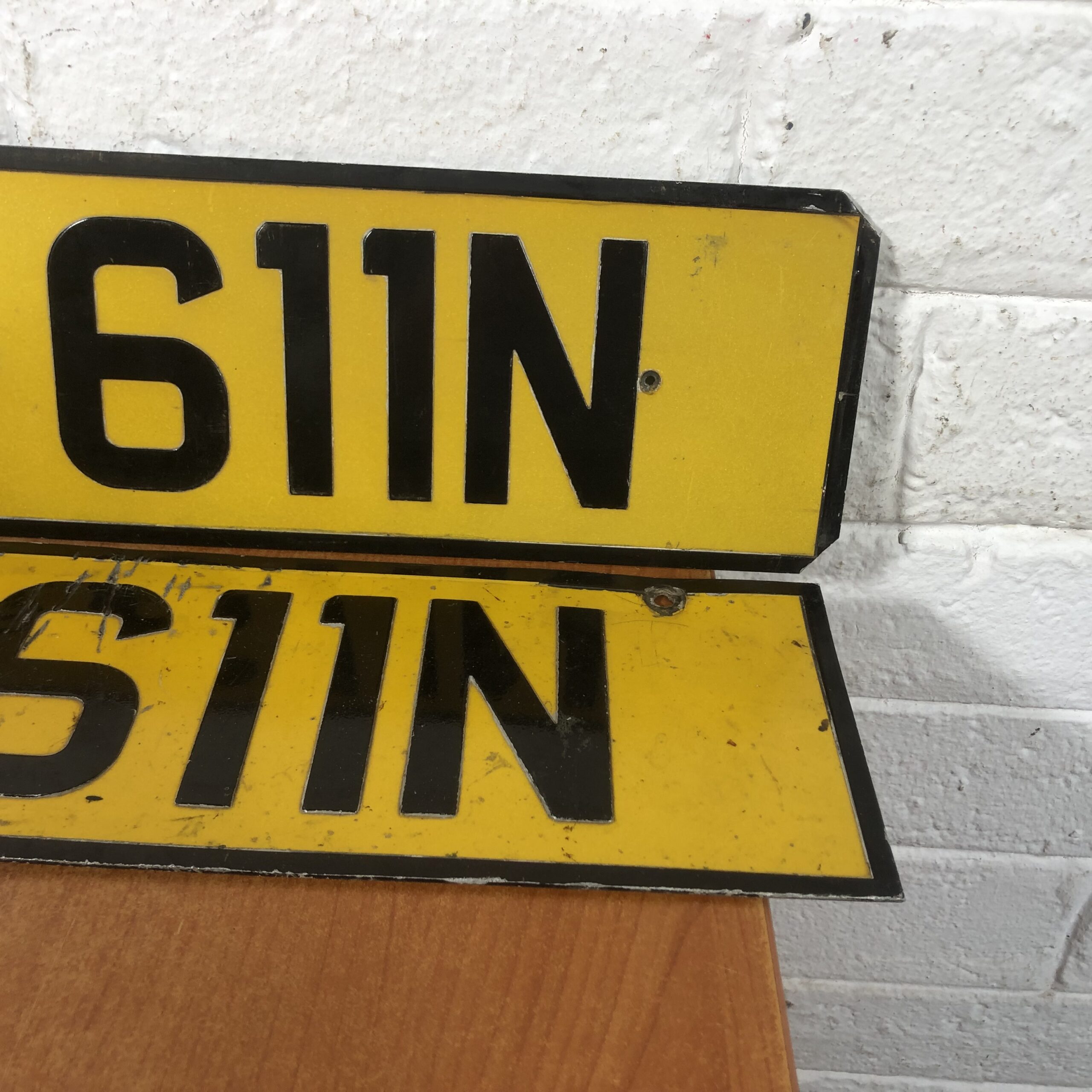 Pair of Vintage Number Plates - AuctionGiant