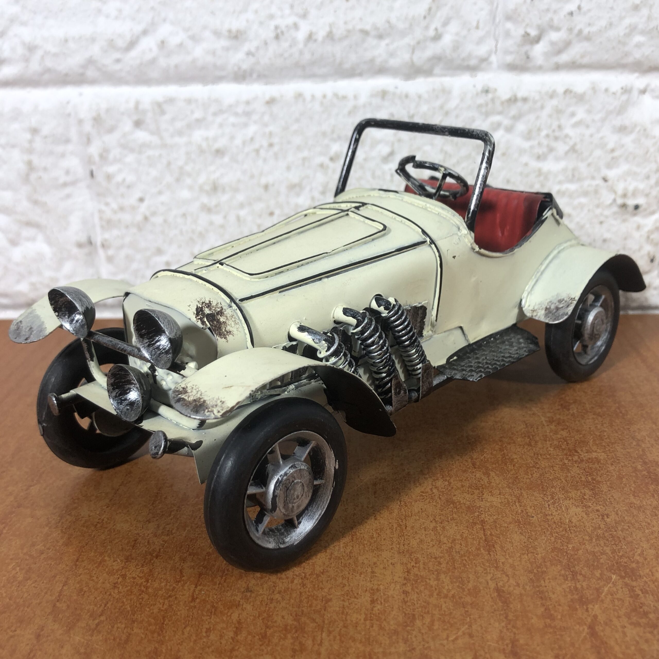 Vintage Style Metal Model Cars - AuctionGiant