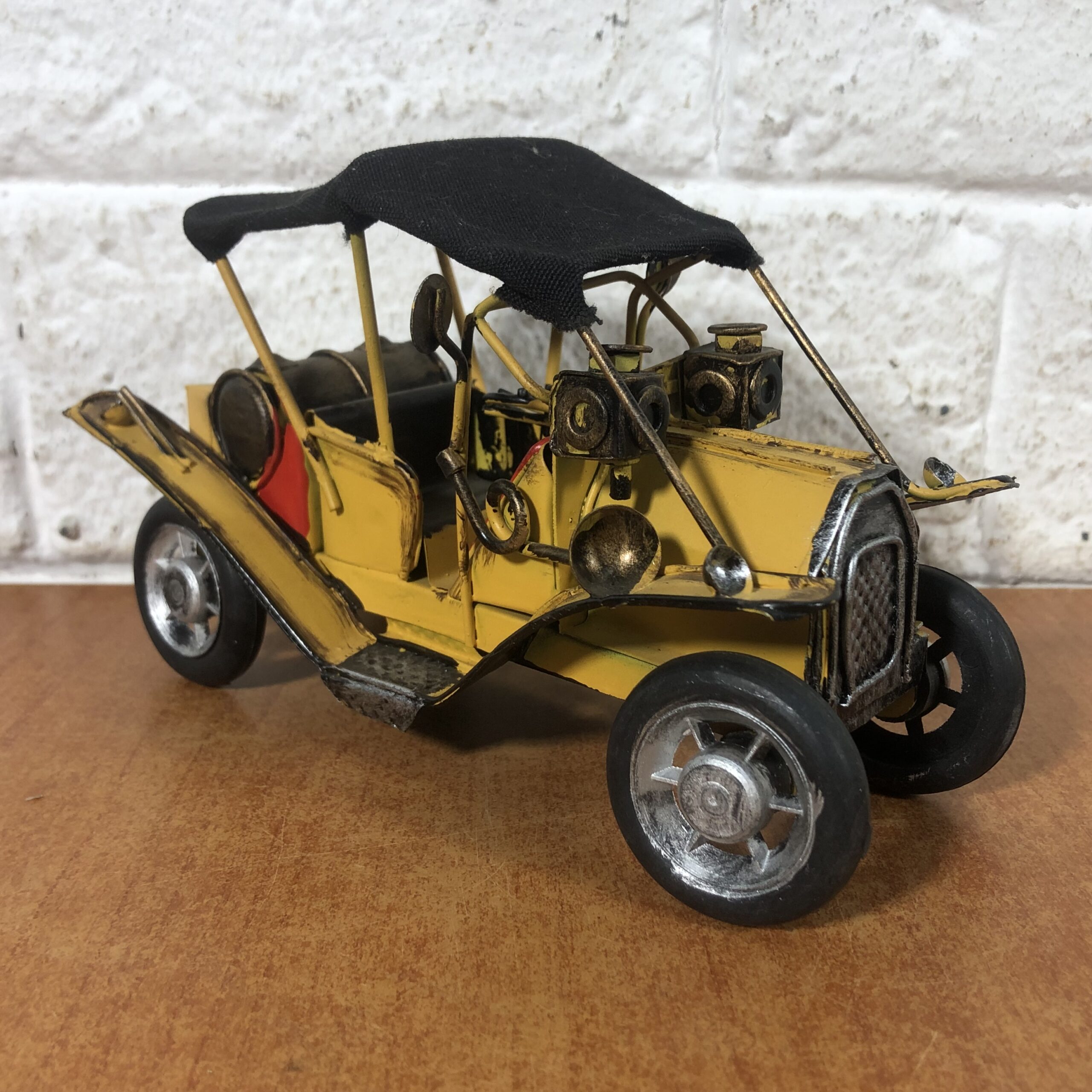 Vintage Style Metal Model Cars - AuctionGiant