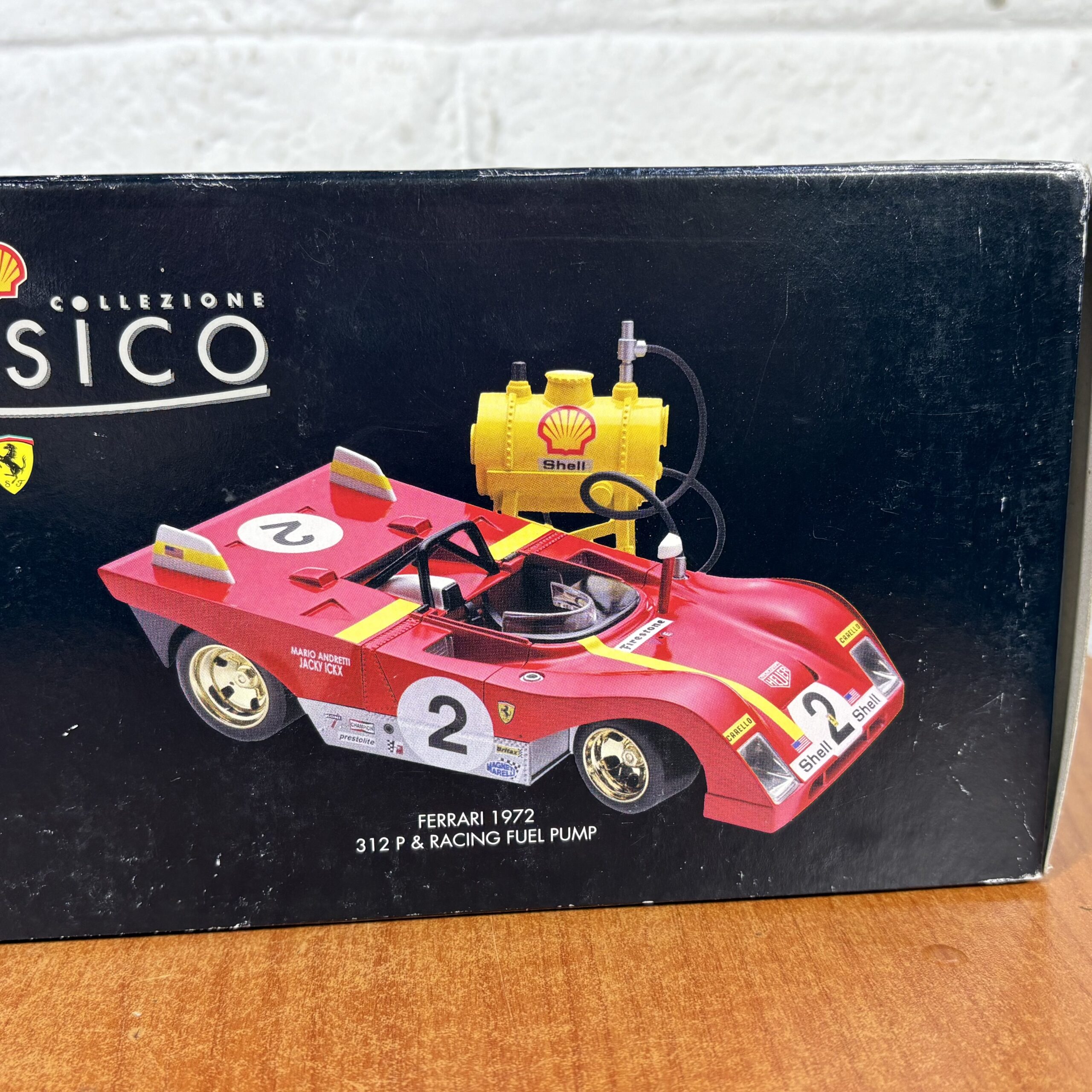Lot 64: Classico 1972 Ferrari 312 P & Shell Racing Fuel Pump (1:18 ...