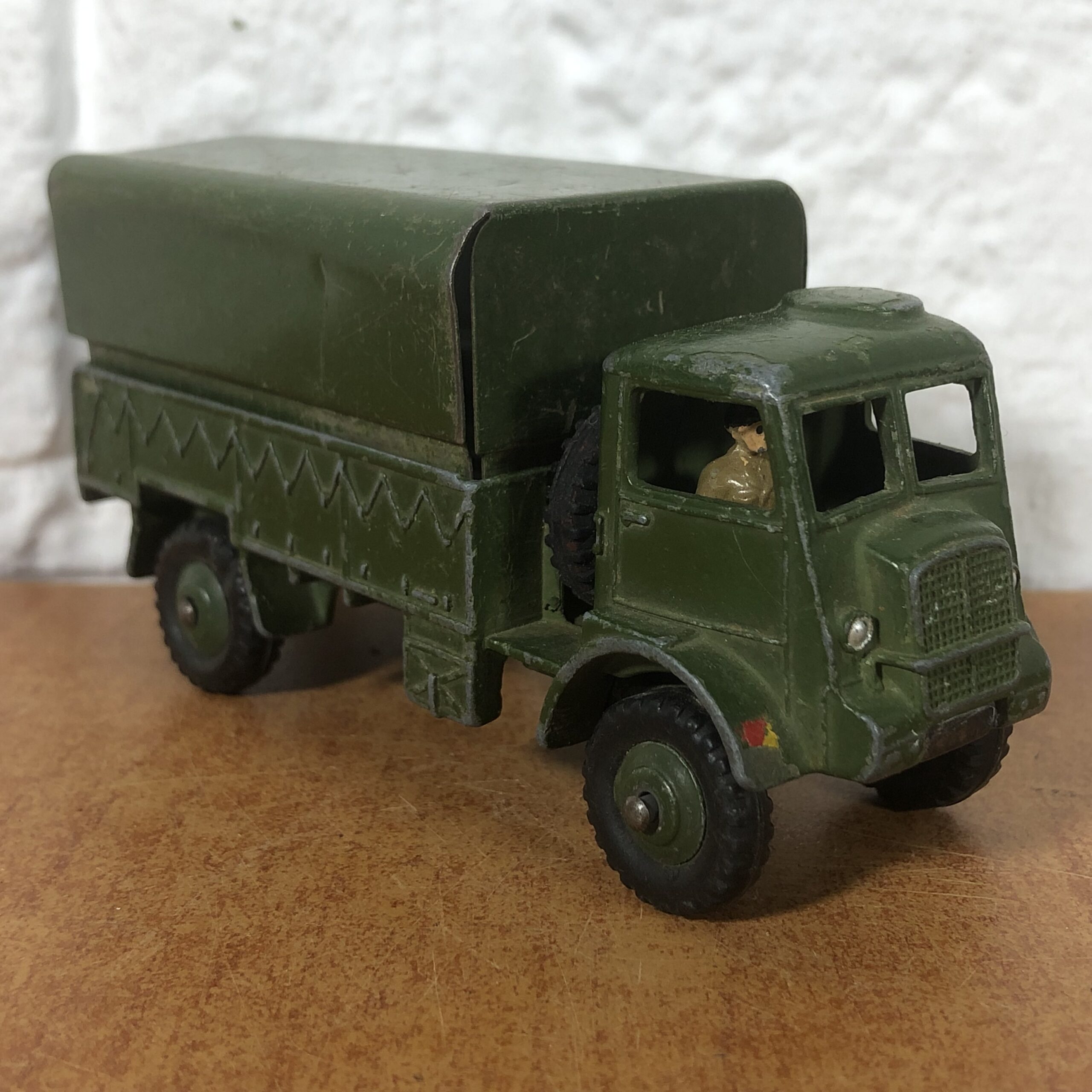 Dinky Toys Army Wagon (Made in England) - AuctionGiant