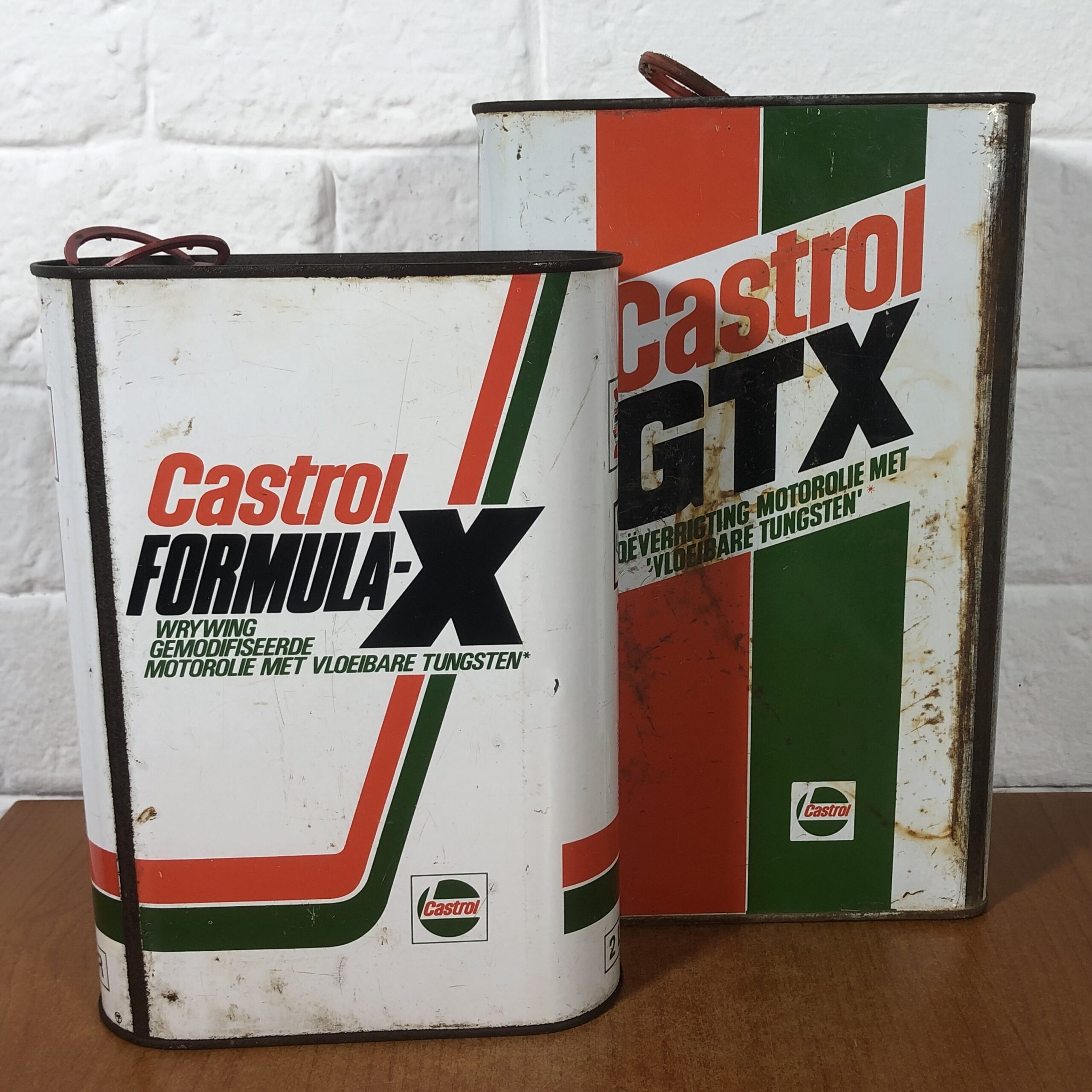 Vintage Castrol Oil Containers - AuctionGiant