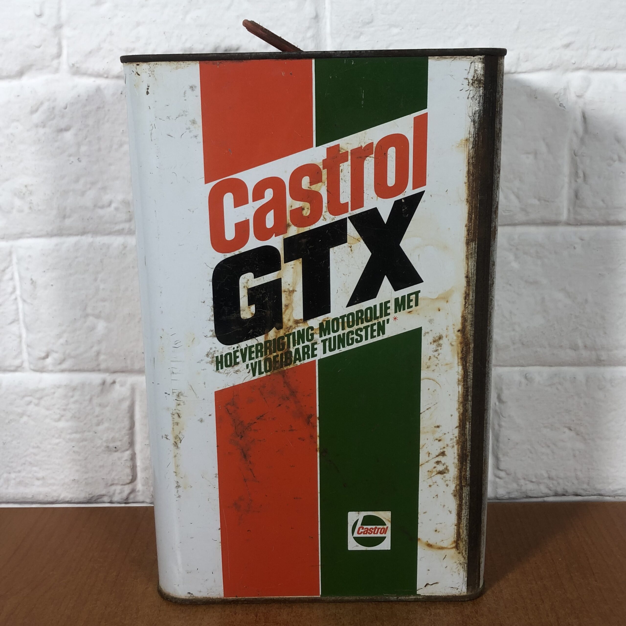Vintage Castrol Oil Containers - AuctionGiant