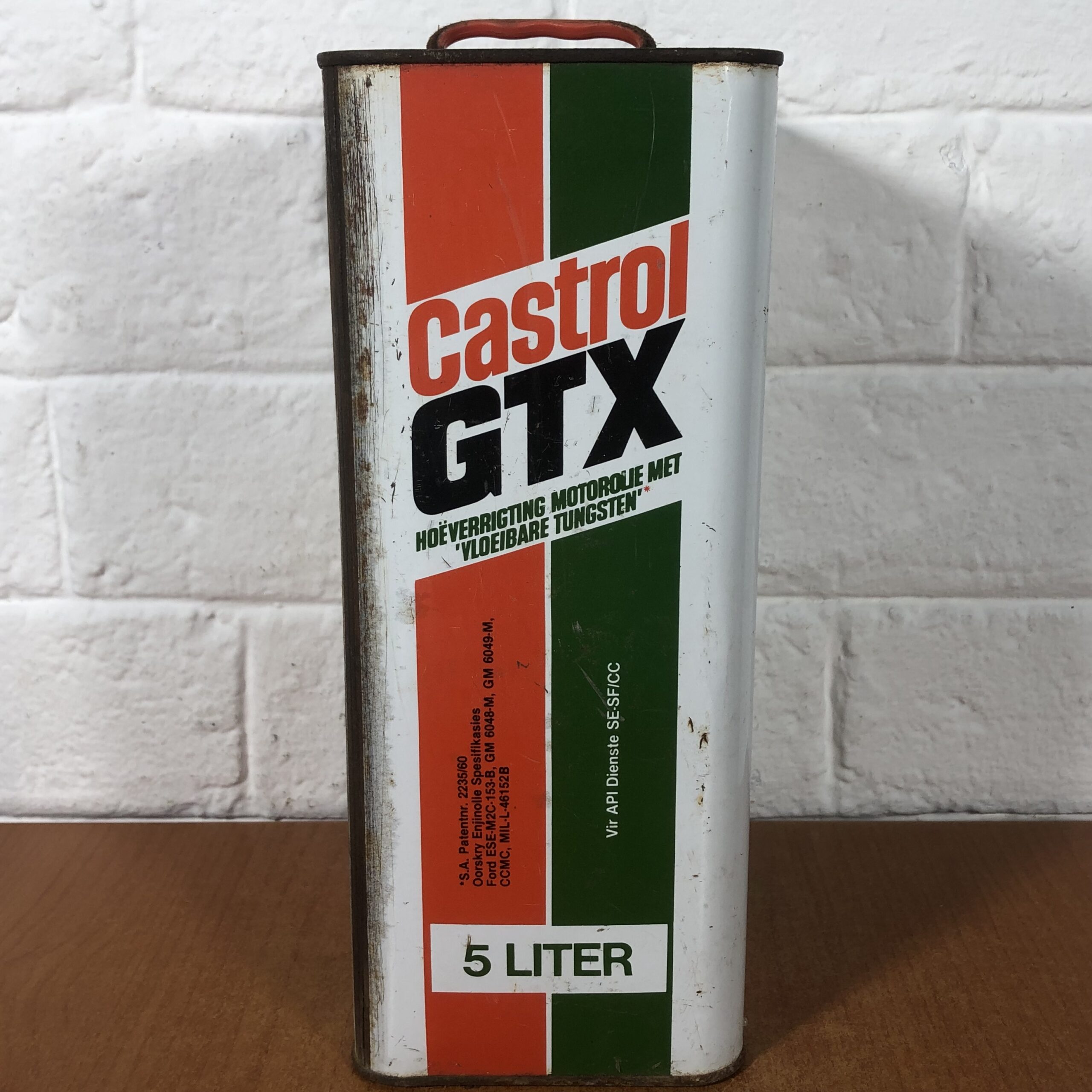 Vintage Castrol Oil Containers - AuctionGiant