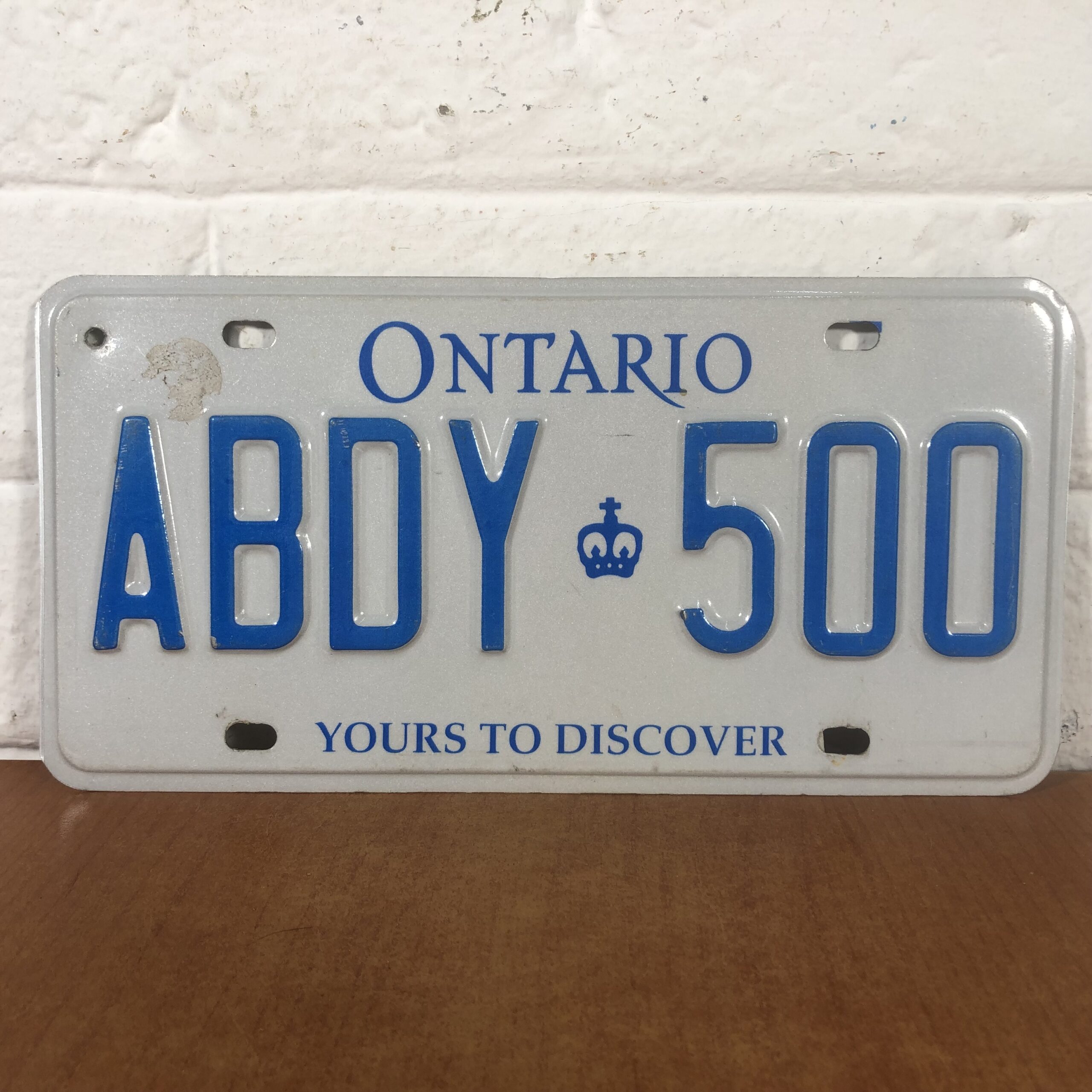 Vintage Ontario Canada Number Plate - AuctionGiant
