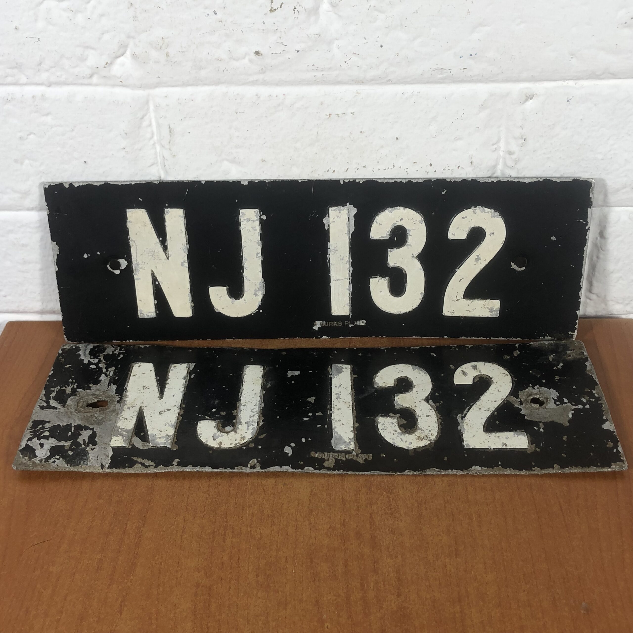 Pair of Vintage Number Plates - AuctionGiant