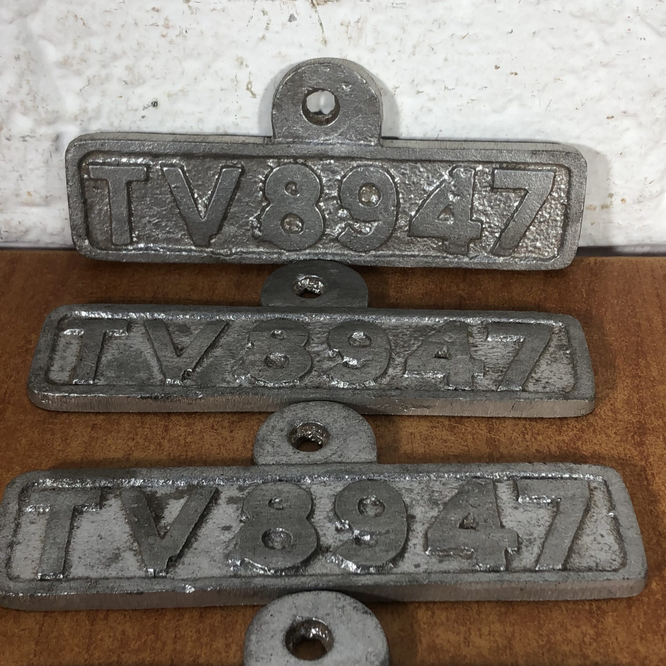 Small Cast Aluminium Number Plate Signs - AuctionGiant
