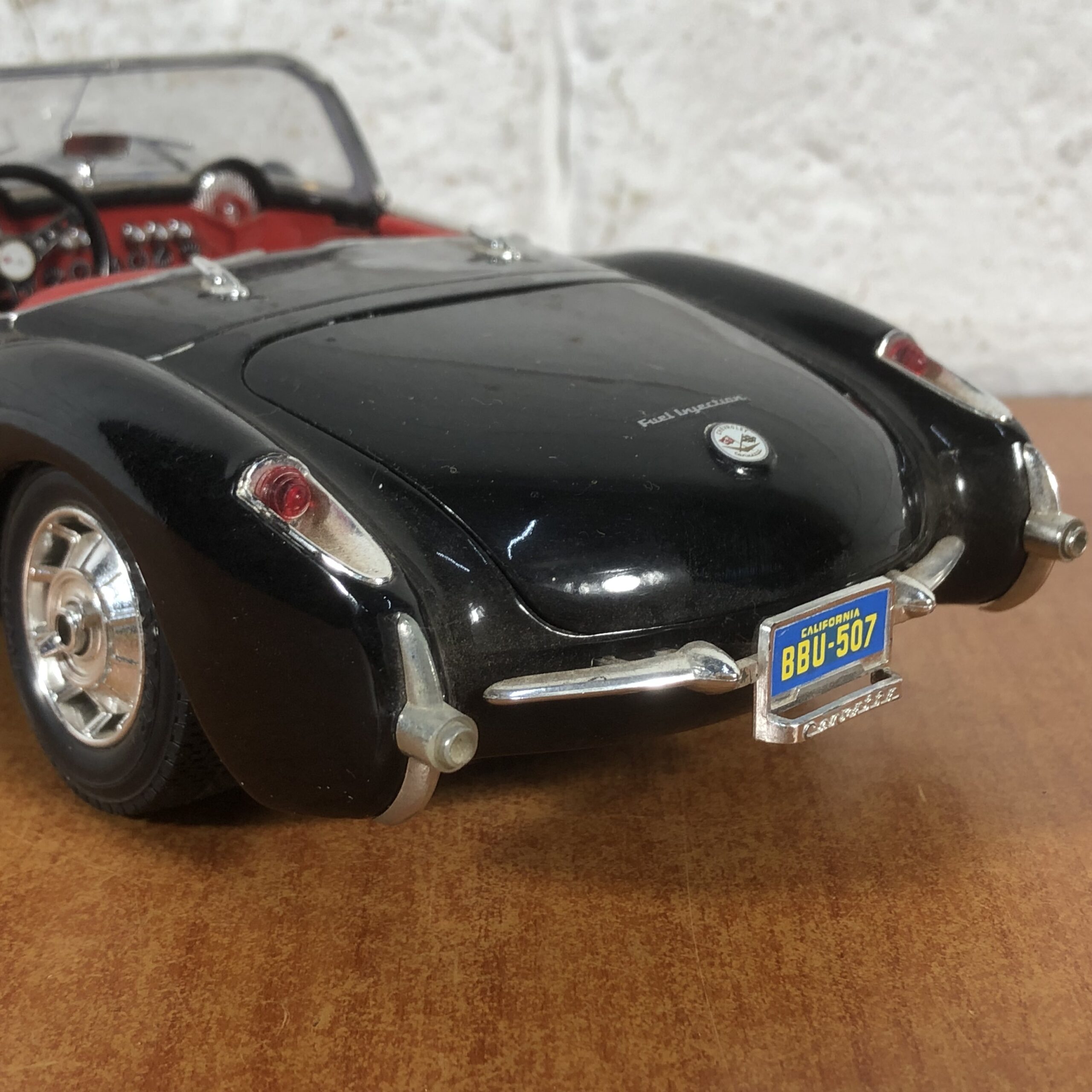 1957 Chevrolet Corvette (1:18) ~ Made in Italy - AuctionGiant