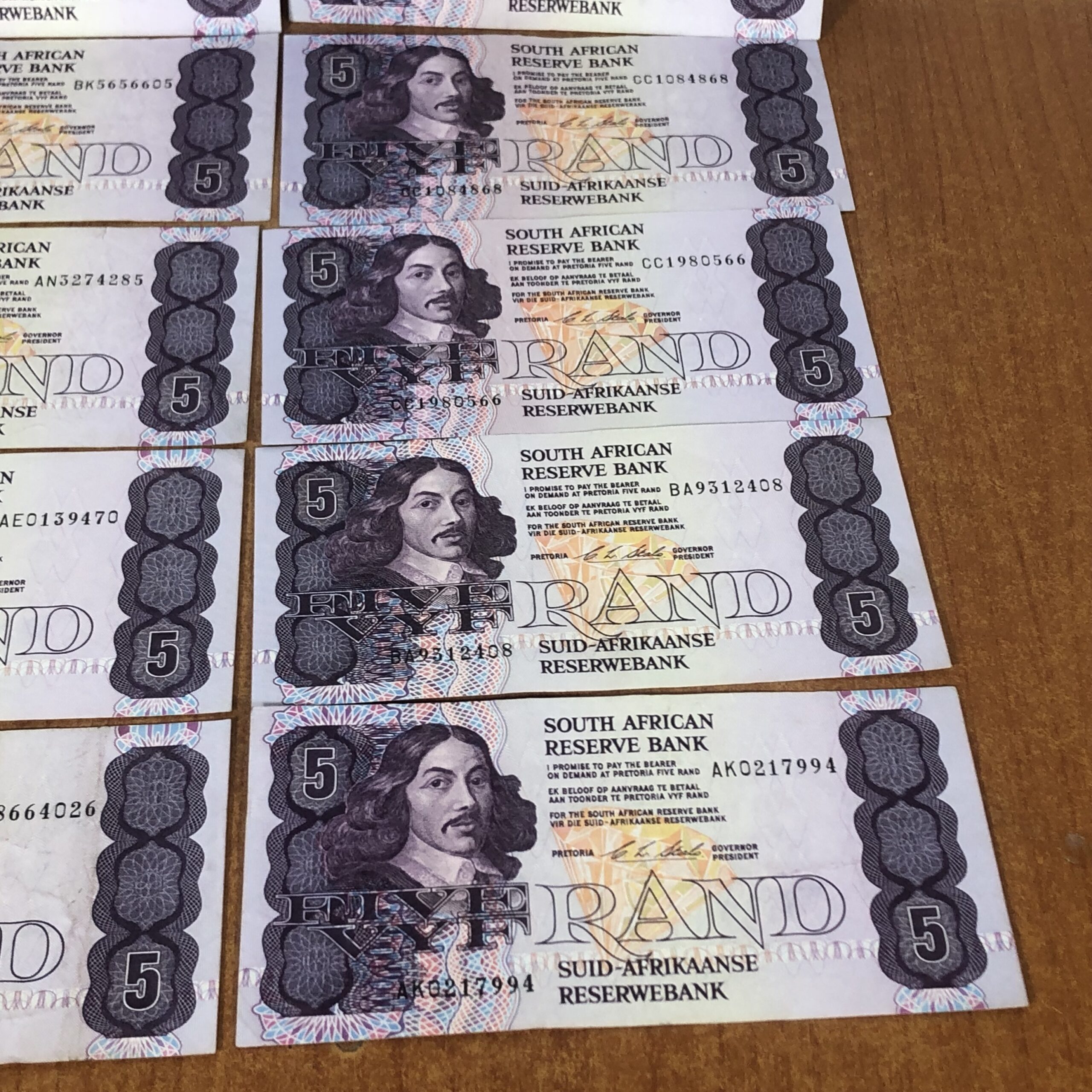 Vintage South African R5 Bank Notes - AuctionGiant