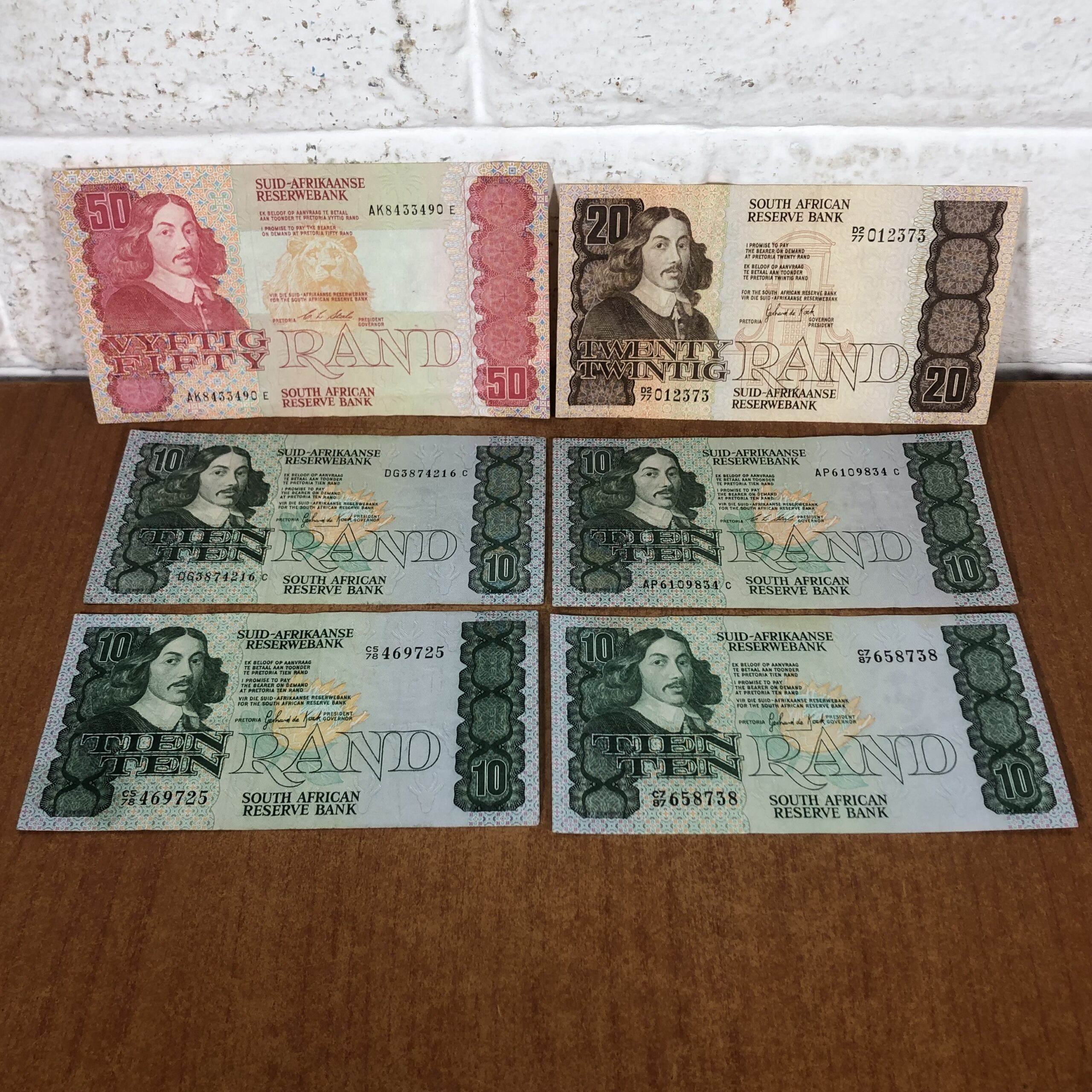 Vintage South African Bank Notes - AuctionGiant