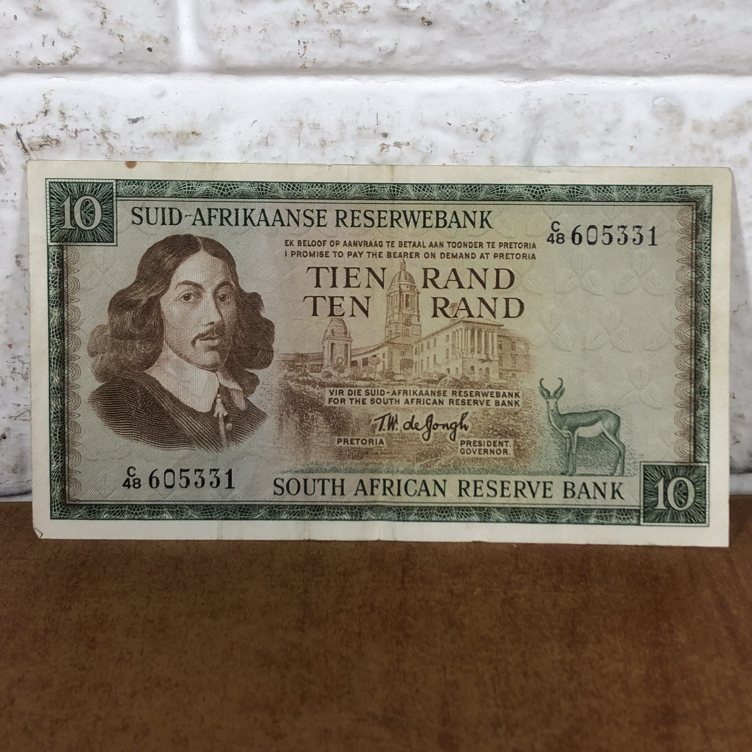 Vintage South African R10 Bank Notes - AuctionGiant