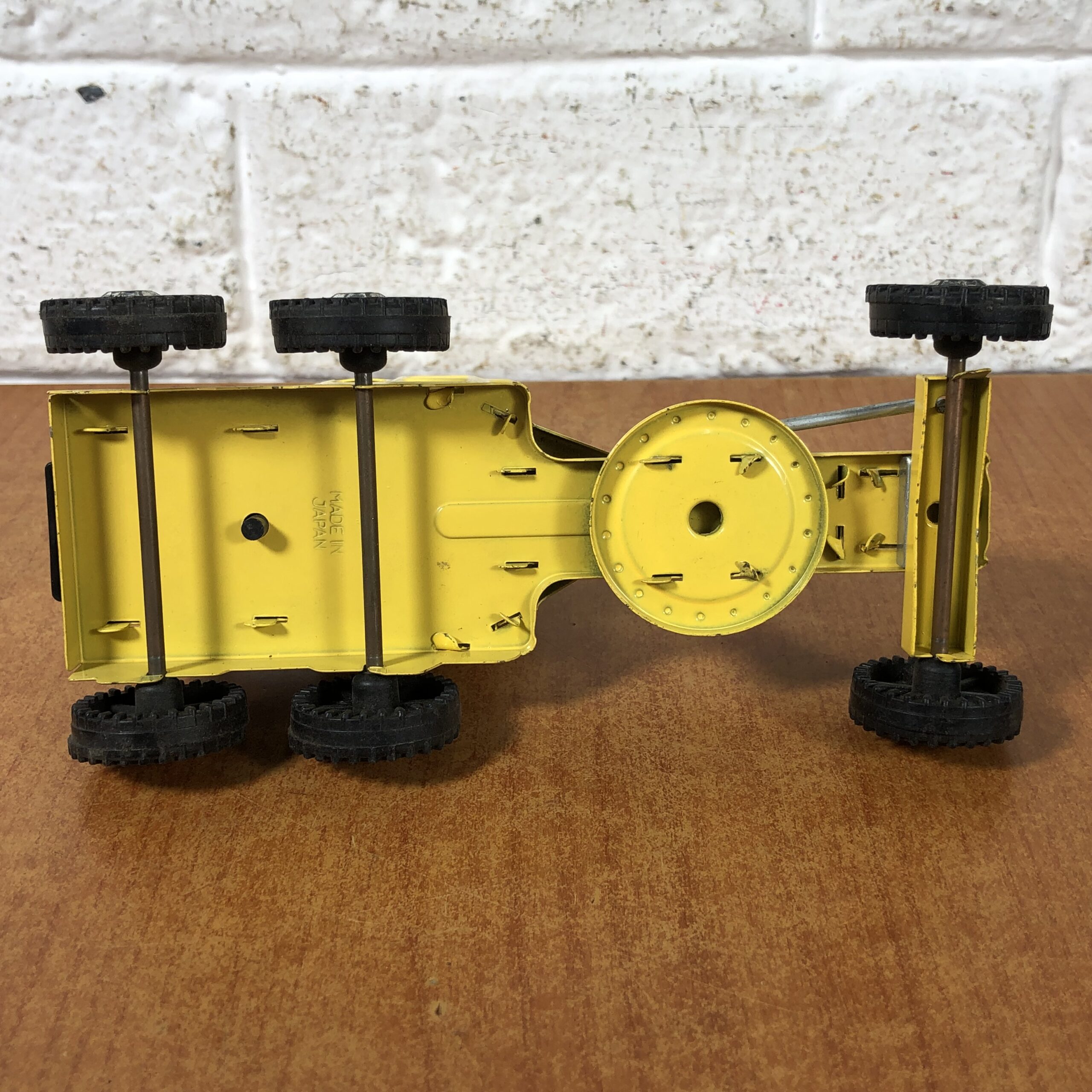Vintage Metal Road Grader Model (Made in Japan) - AuctionGiant
