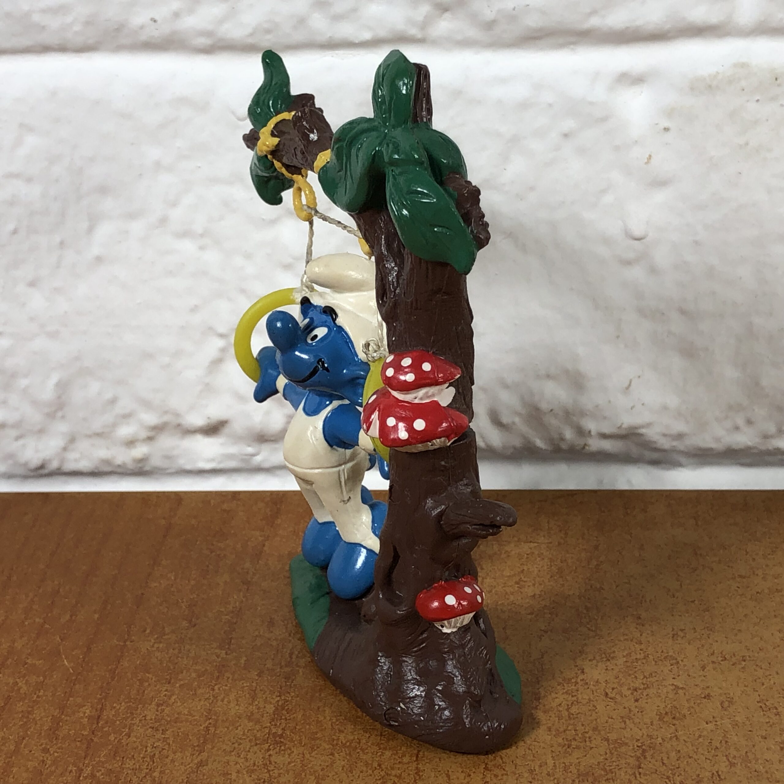 1980 Peyo Gymnast Smurf with Tree Figurine (Made in West Germany ...
