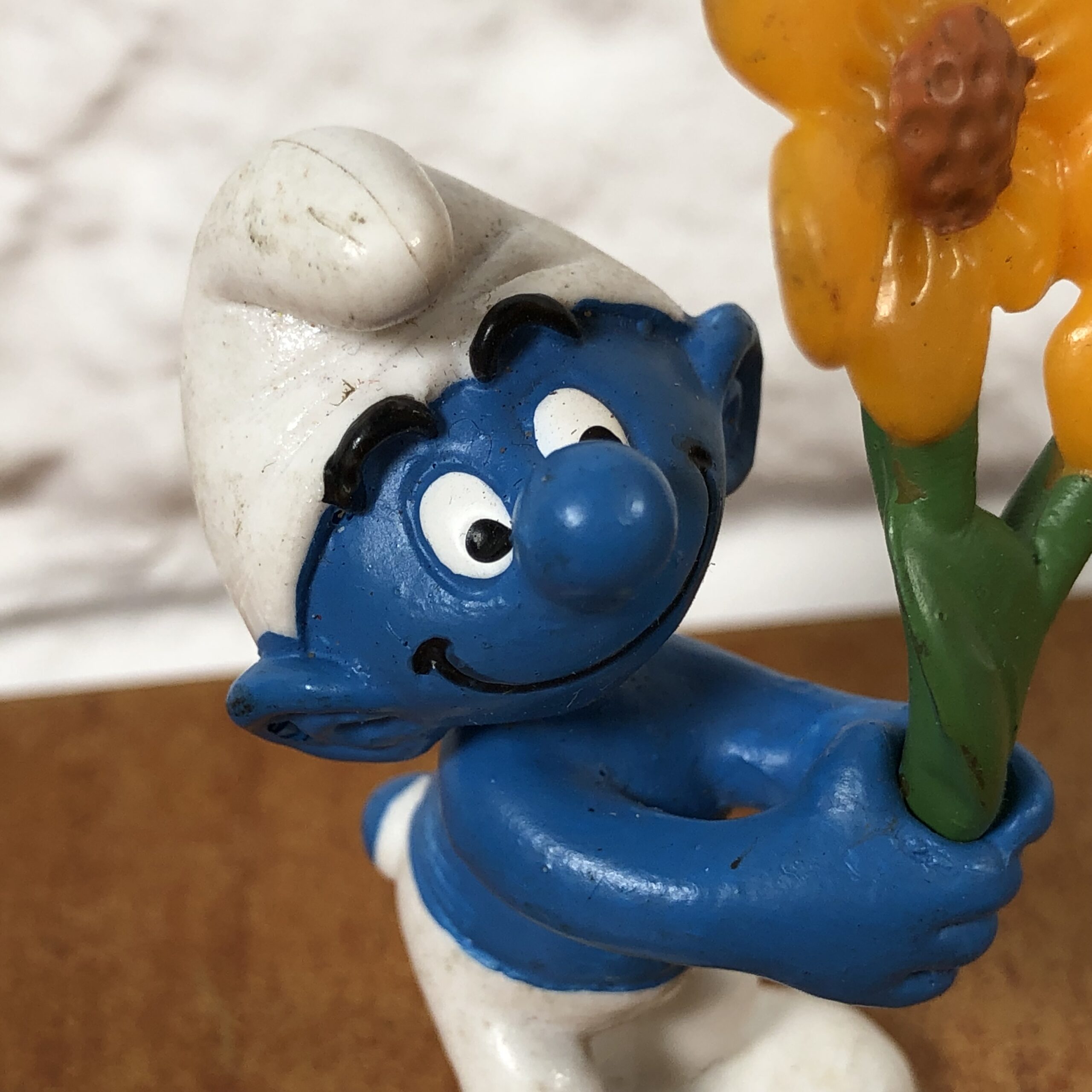 2012 Peyo Thank You Smurf Figurine (Made in Germany) - AuctionGiant