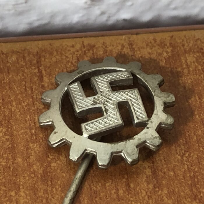 Vintage WW2 Era 1930s German Labour Front Member Badge - AuctionGiant
